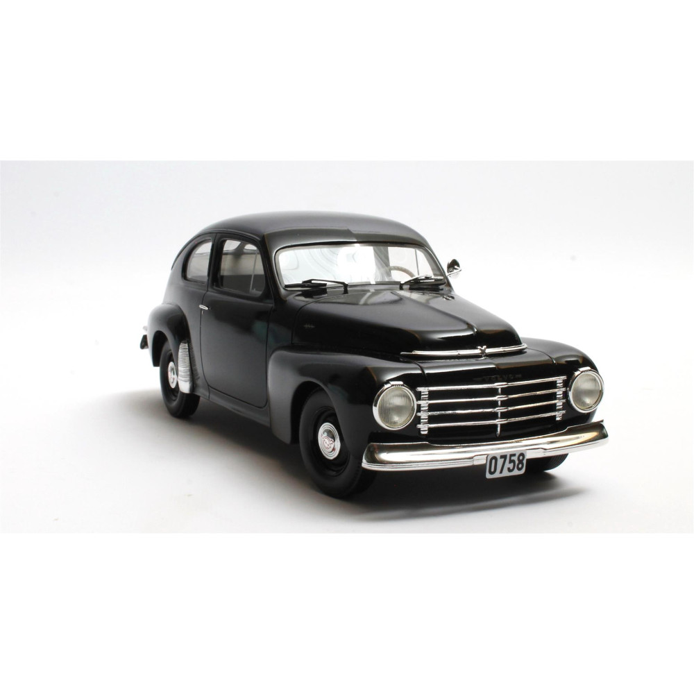 New CULT MODELS VOLVO PV444 1947 1:18 Model Car BLACK CML118-1